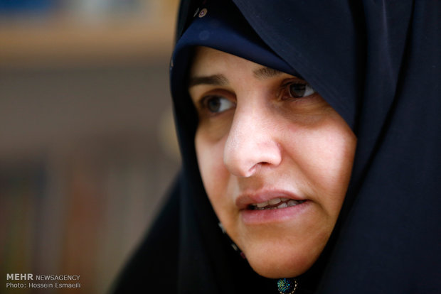 iroon.com: Blogs: Meet Iran’s First Lady/video