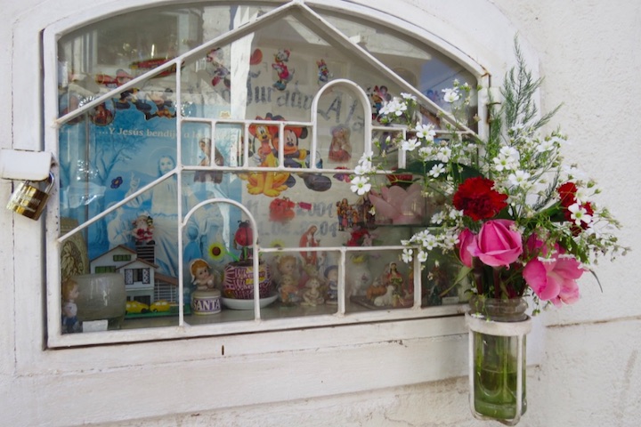 iroon.com: Gallery: Death & Decoration