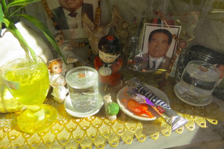 iroon.com: Gallery: Death & Decoration