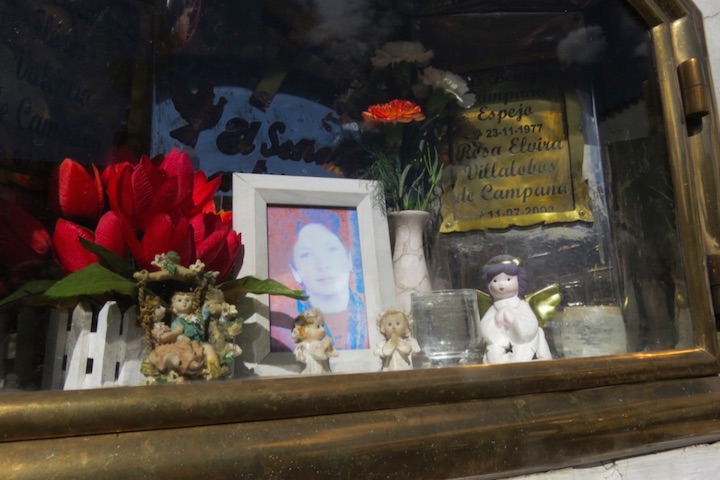 iroon.com: Gallery: Death & Decoration