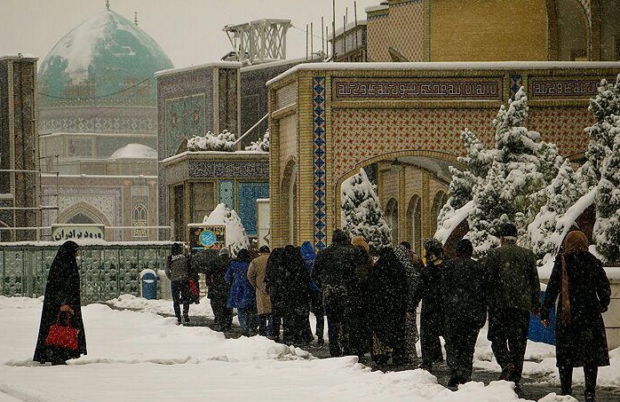 iroon.com: Blogs: More shadows than light for Iran