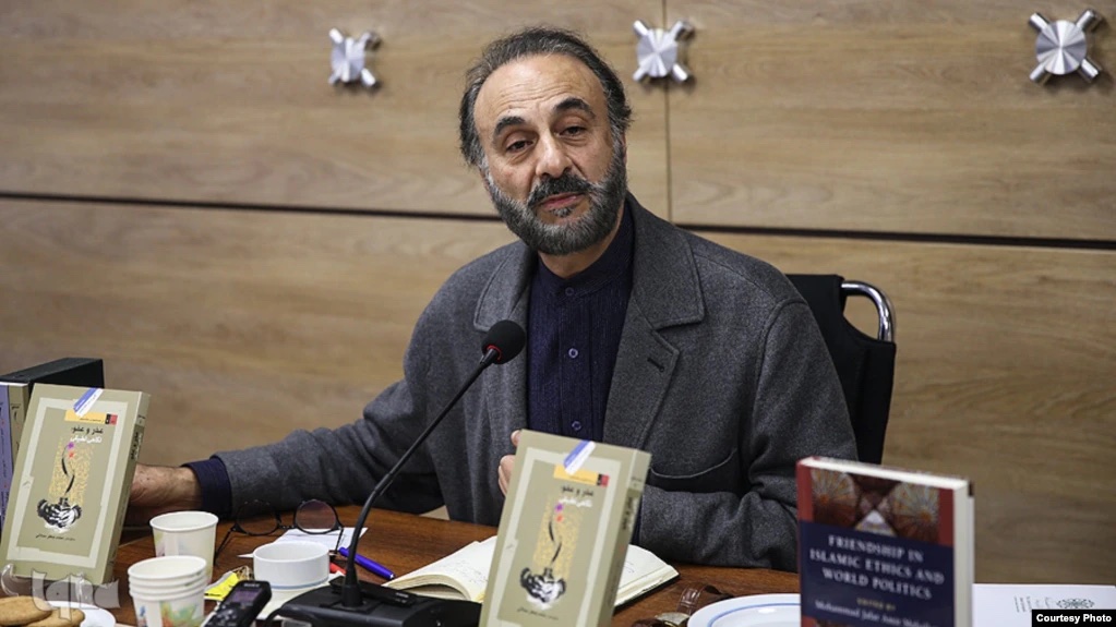 iroon.com: Photos: Pressure grows to oust Iranian Prof from Oberlin College